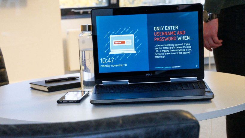 Best Corporate Lock Screen ideas - netpresenter.com